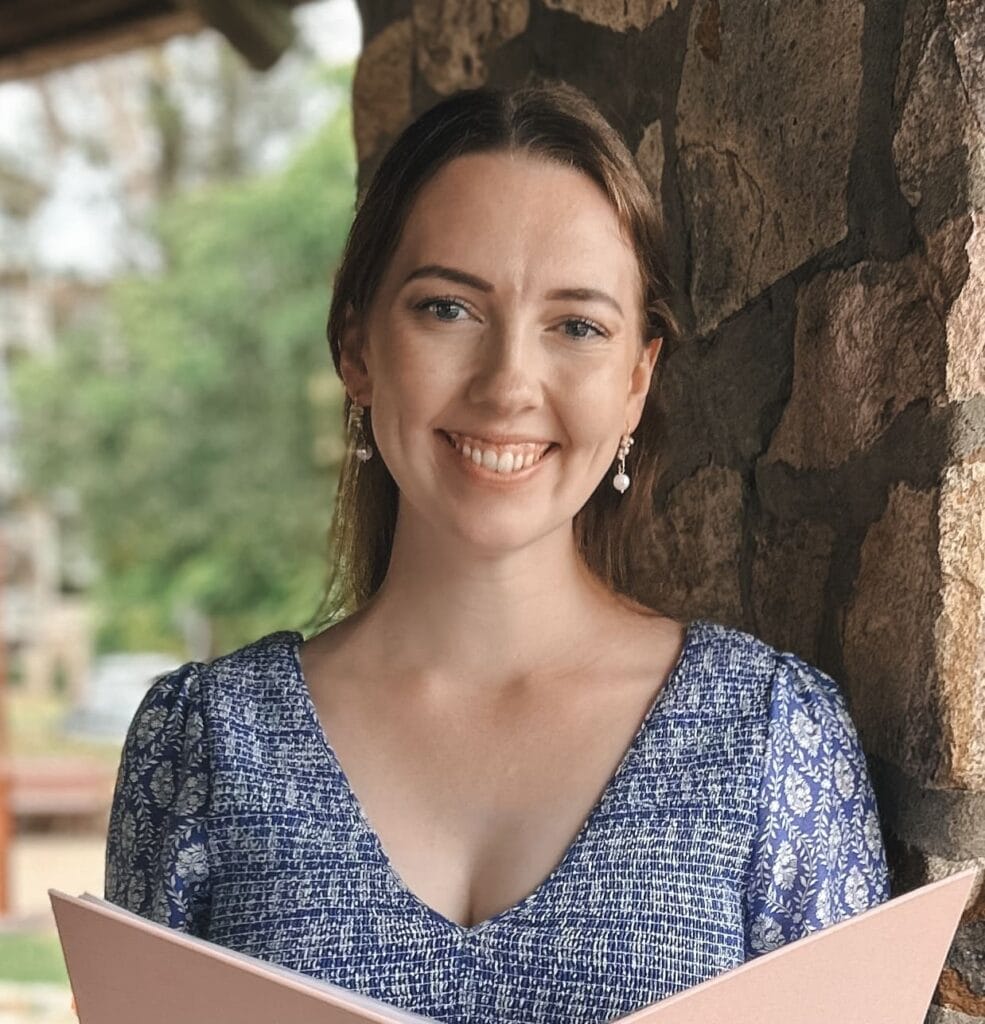 Steph Mills | Marriage Celebrant - The Celebrant Society